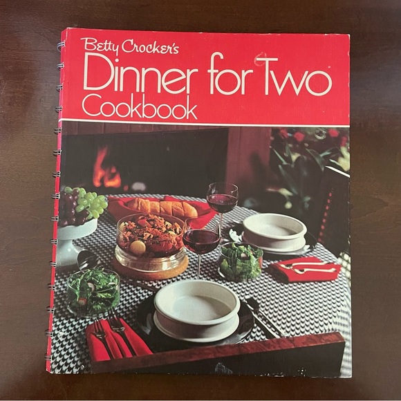 Betty Crocker | Kitchen | Vintage Betty Crocker Dinner For Two Cookbook ...